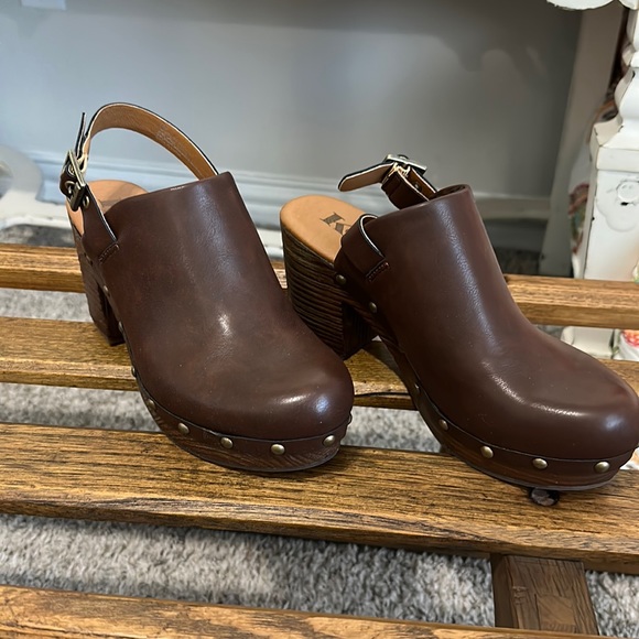 Kork-Ease | Shoes | Korks Teagan Brown | Poshmark